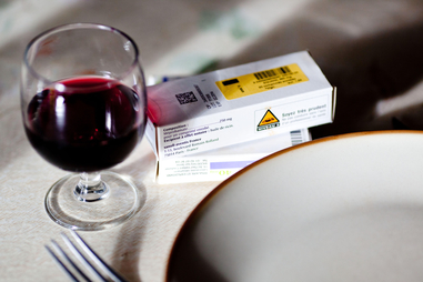 Medicines and alcohol | healthdirect